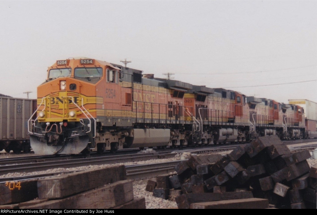 BNSF 5254 East